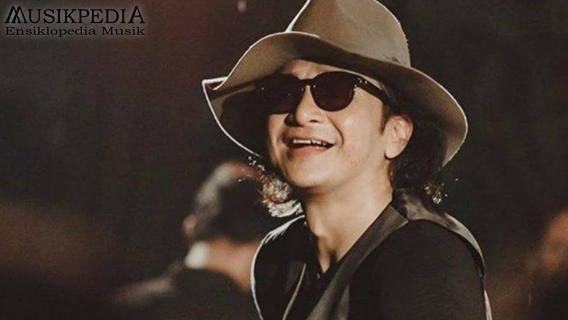 Andy Rif: Pesona Rock Indonesia dalam Setiap Lagu